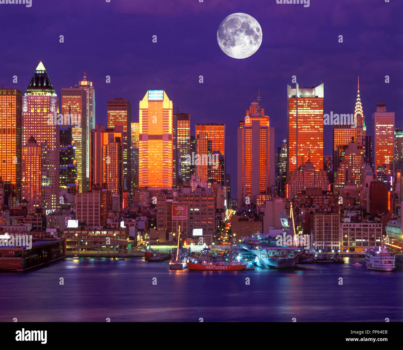 New york city skyline 1993 hi-res stock photography and images - Alamy
