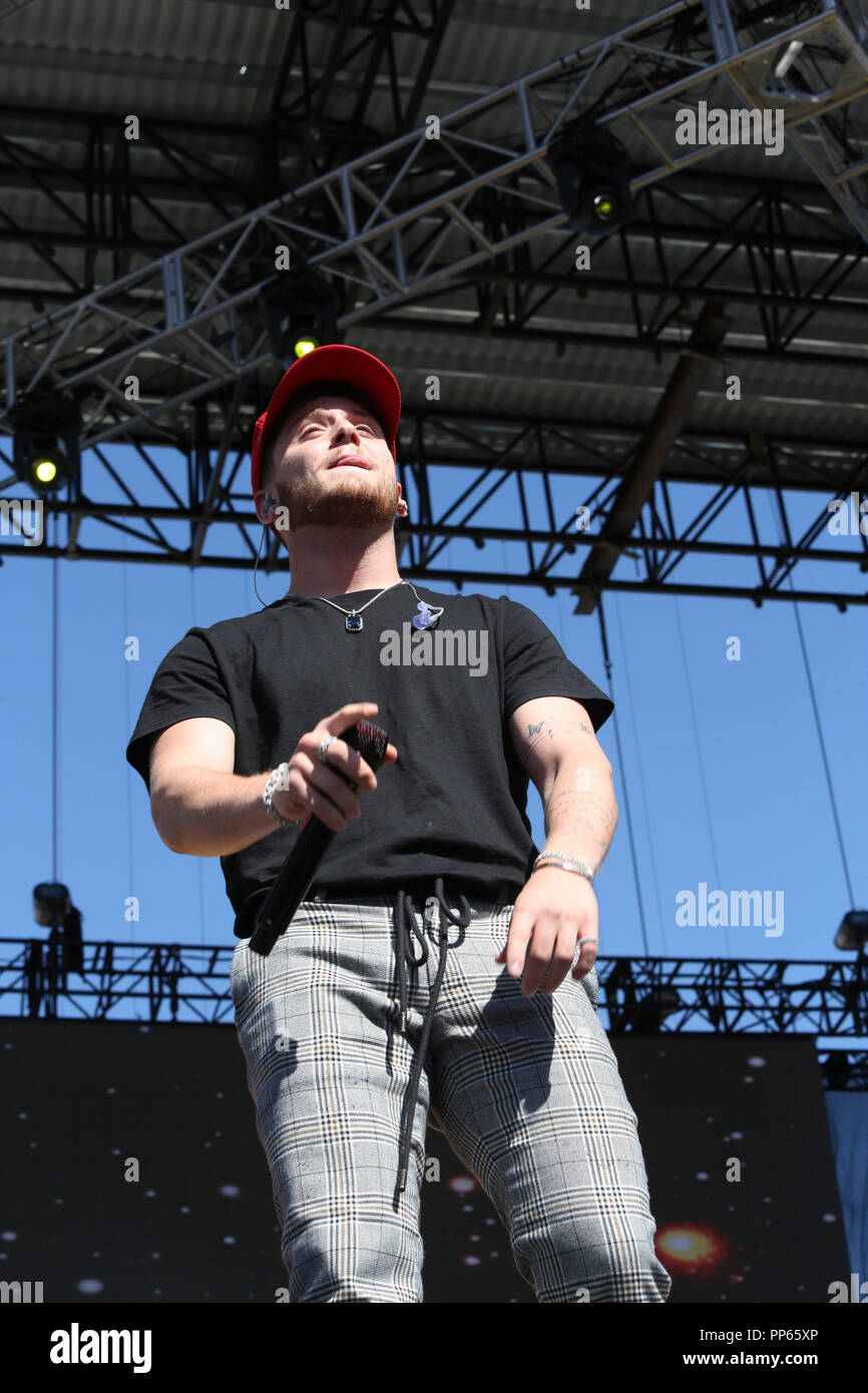 Andrew bazzi hi-res stock photography and images - Alamy