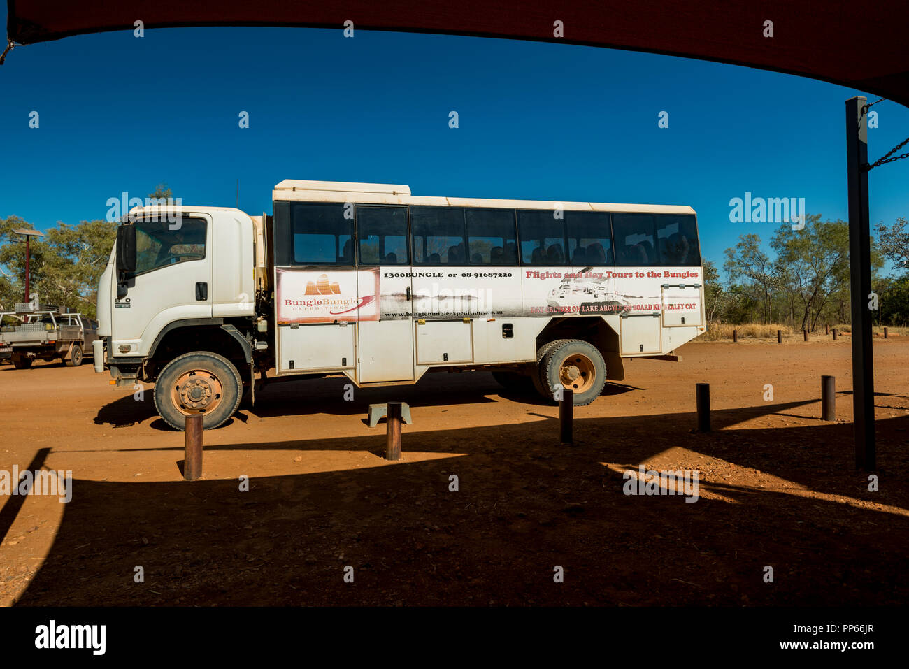 4wd, 4 wheel drive tour bus, Purnululu National Park, Bungle Bungle ...