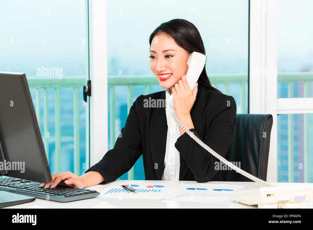 Telephone keyboard hi-res stock photography and images - Alamy