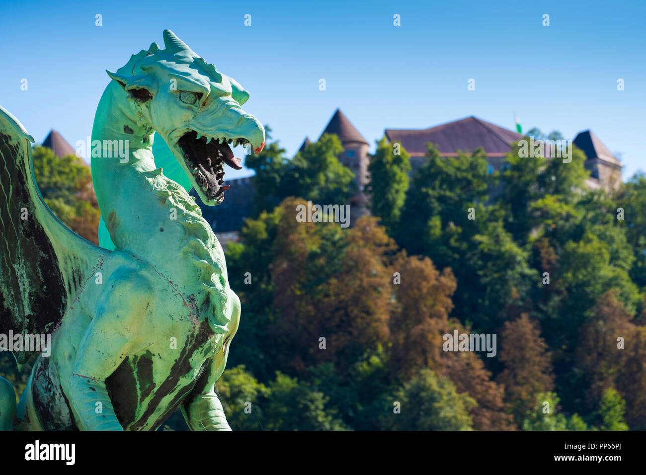 Winged dragon street art hi-res stock photography and images - Alamy