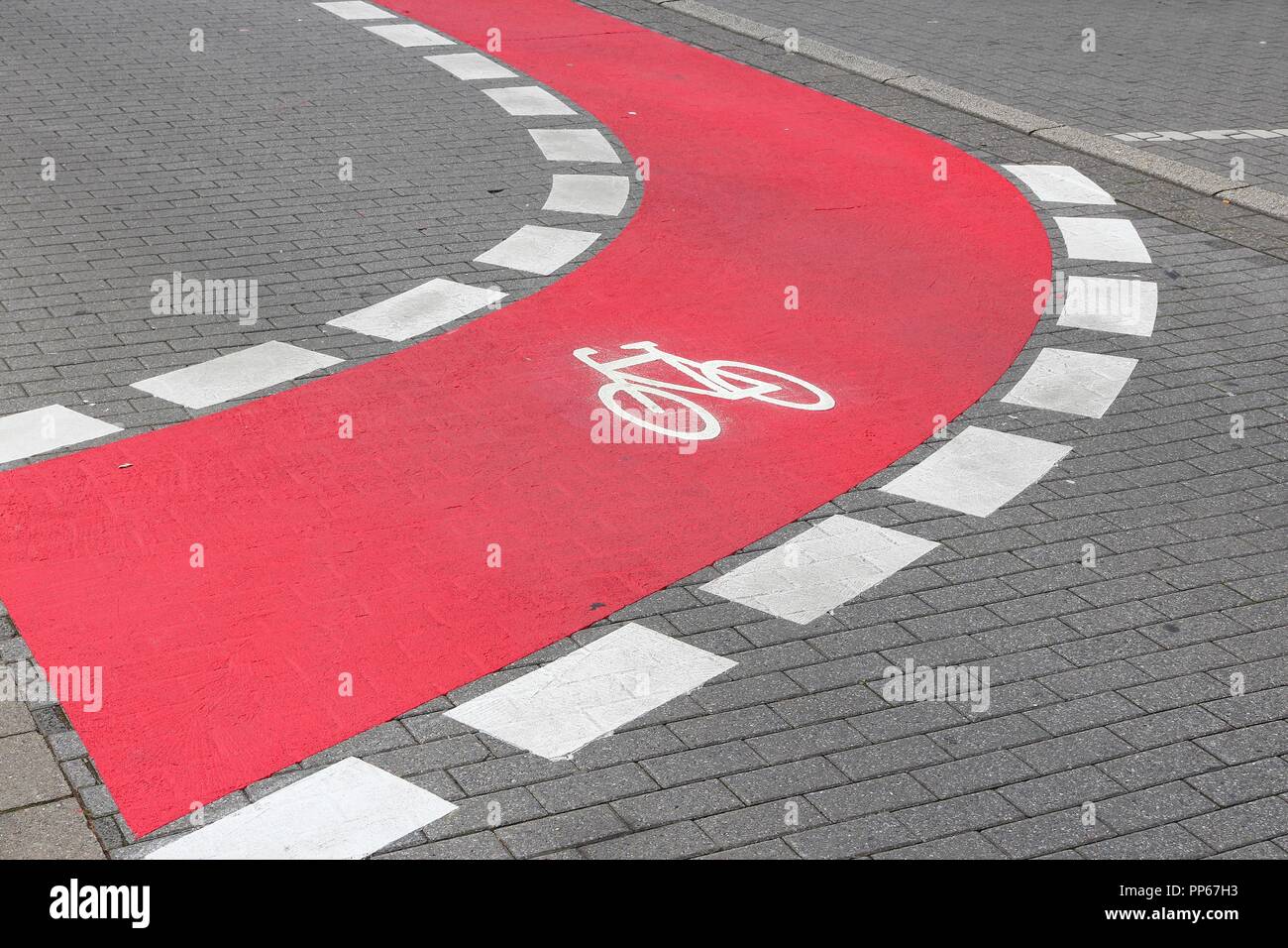 Cycling path in the city in Germany. Bike lane Stock Photo - Alamy
