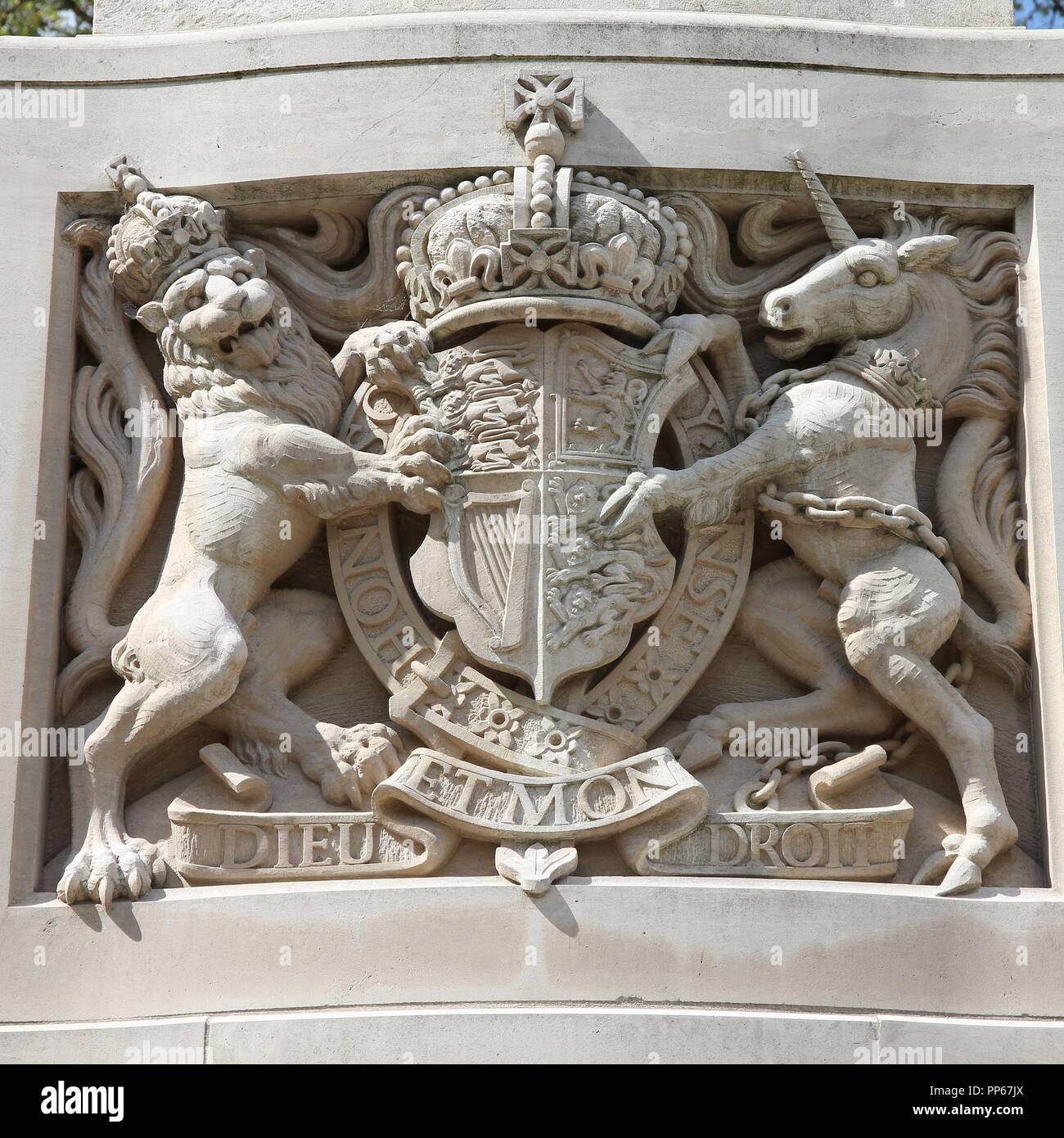 The Lion And The Unicorn Famous Symbol Of The United Kingdom the-lion-and-the-unicorn-famous-symbol-of-the-united-kingdom