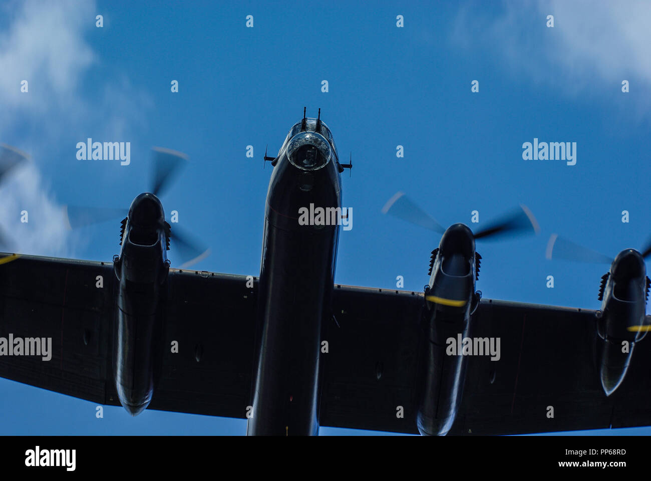 Ww2 lancaster bomber raf royal air force hi-res stock photography and ...