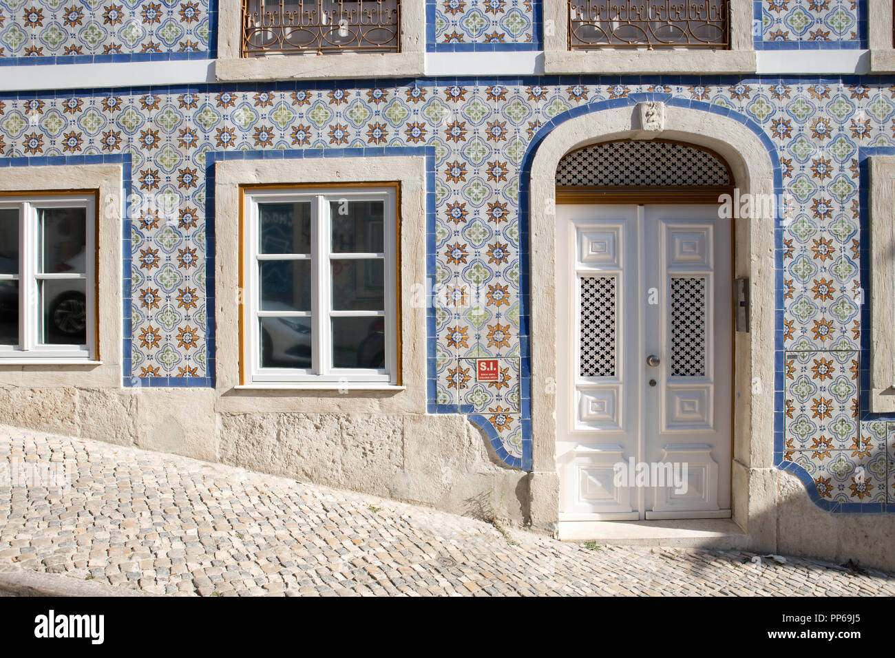 Lisbon edifice building, architecture Stock Photo - Alamy