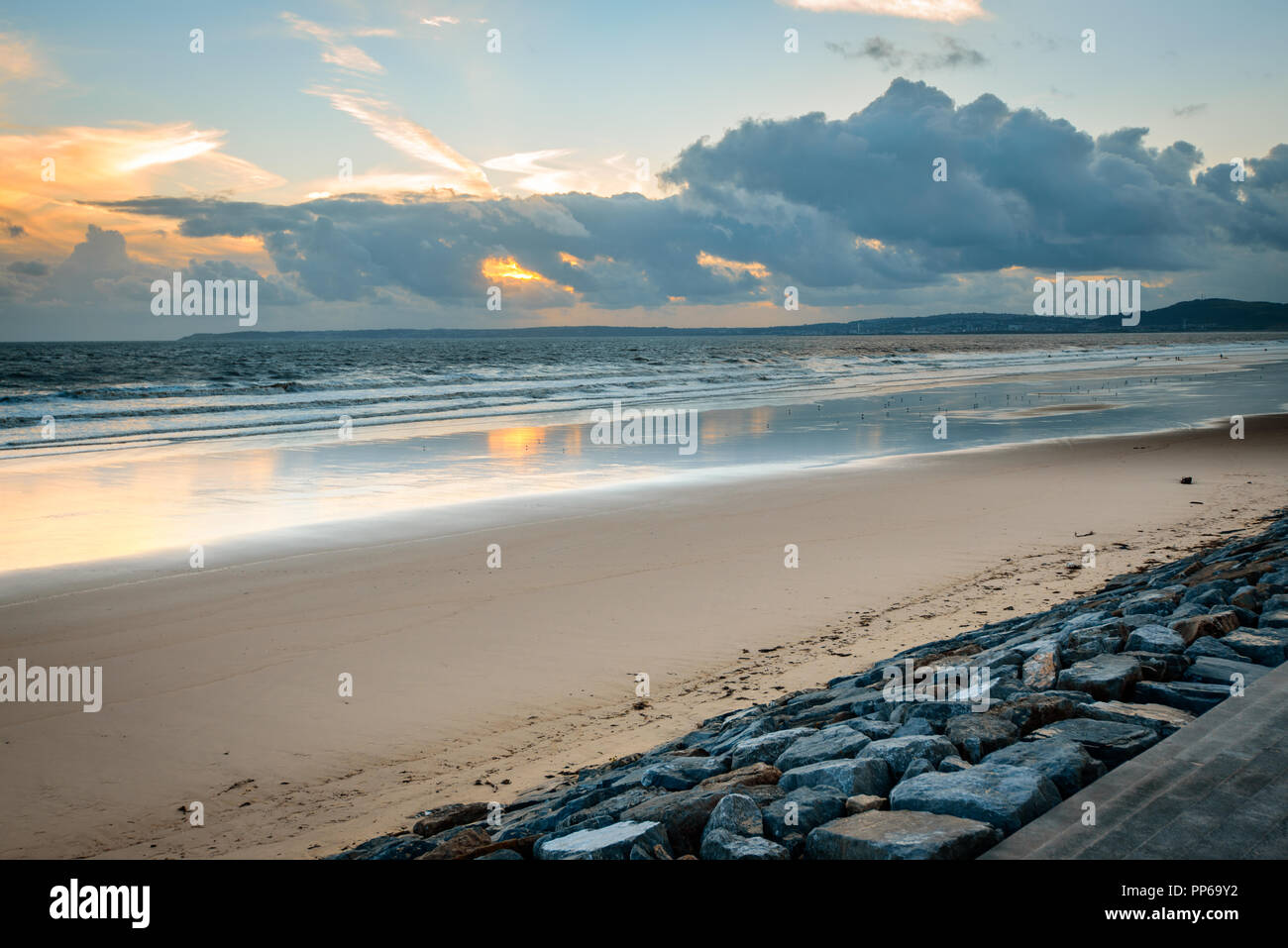 Port talbot wales uk clouds sea hi-res stock photography and images - Alamy