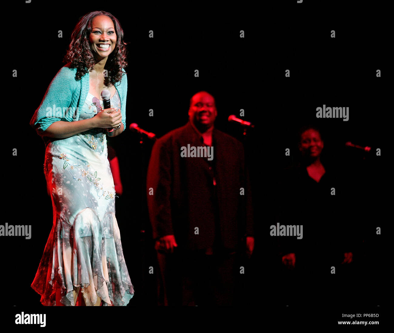 Yolanda adams hi-res stock photography and images - Alamy