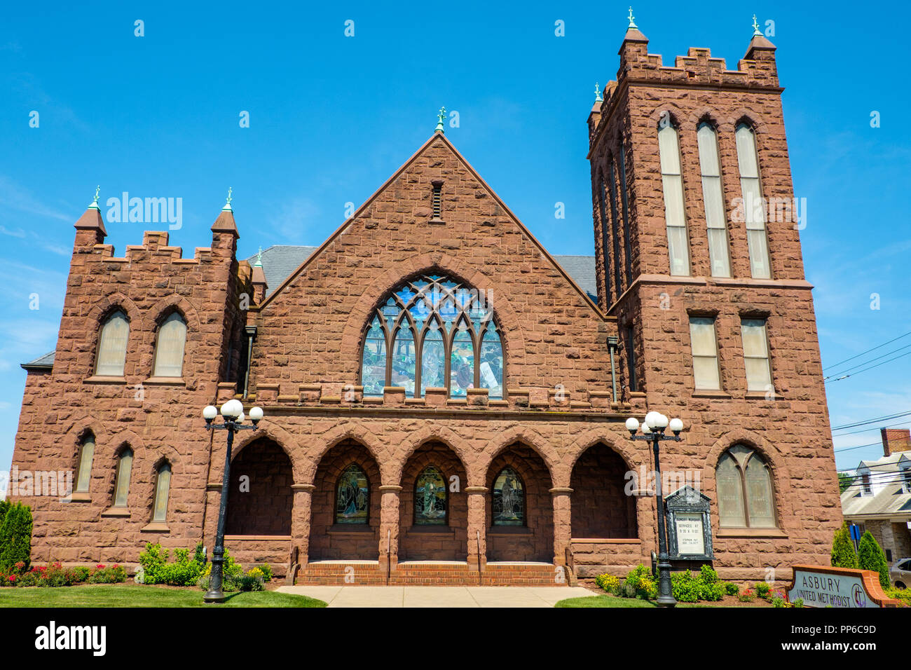 Victorian gothic revival brownstone hi-res stock photography and images ...