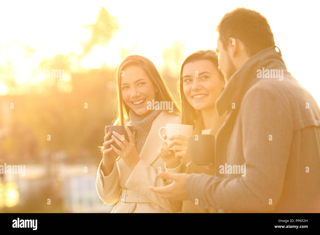 3 friends balcony hi-res stock photography and images - Alamy