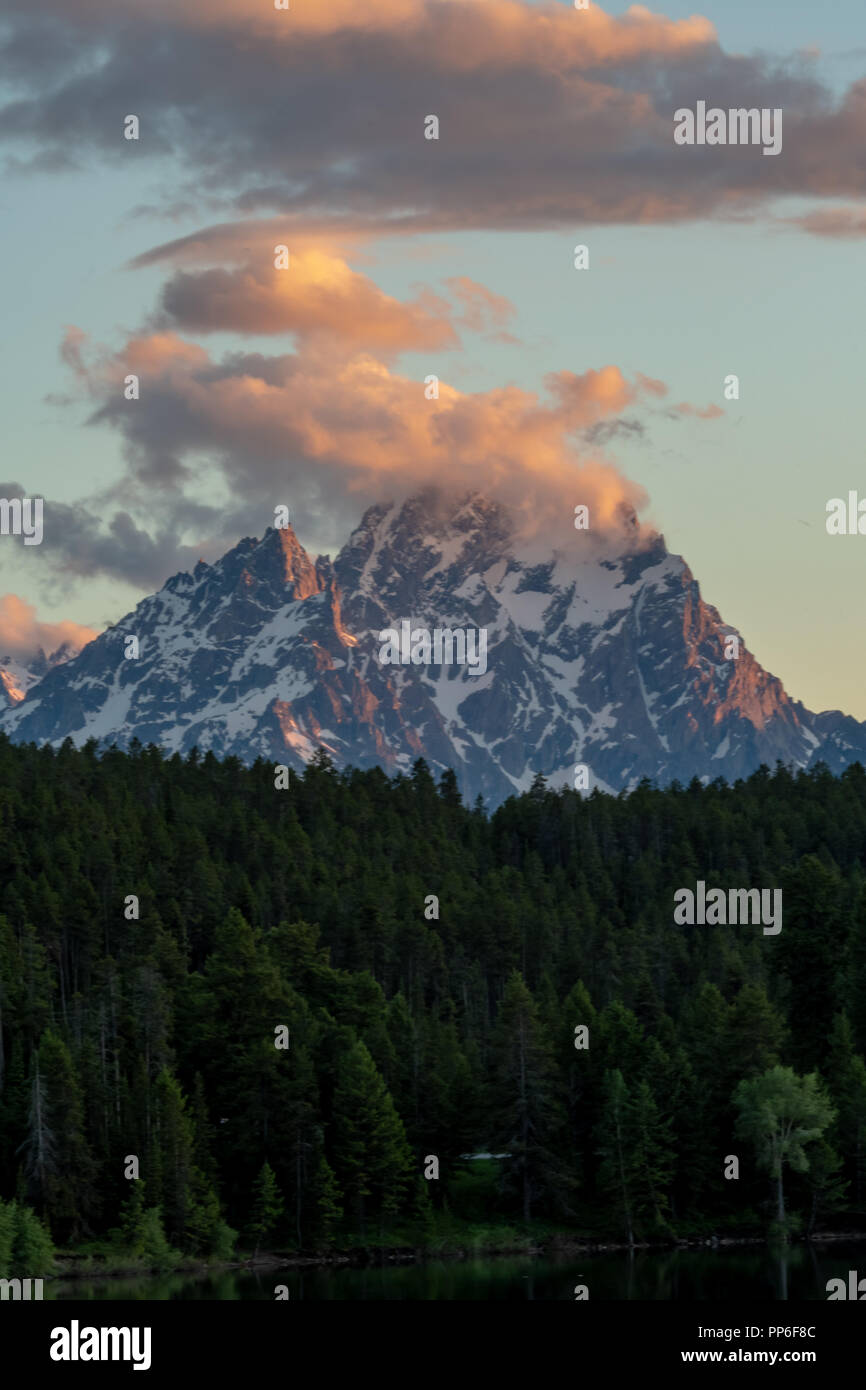 Grand surround hi-res stock photography and images - Alamy