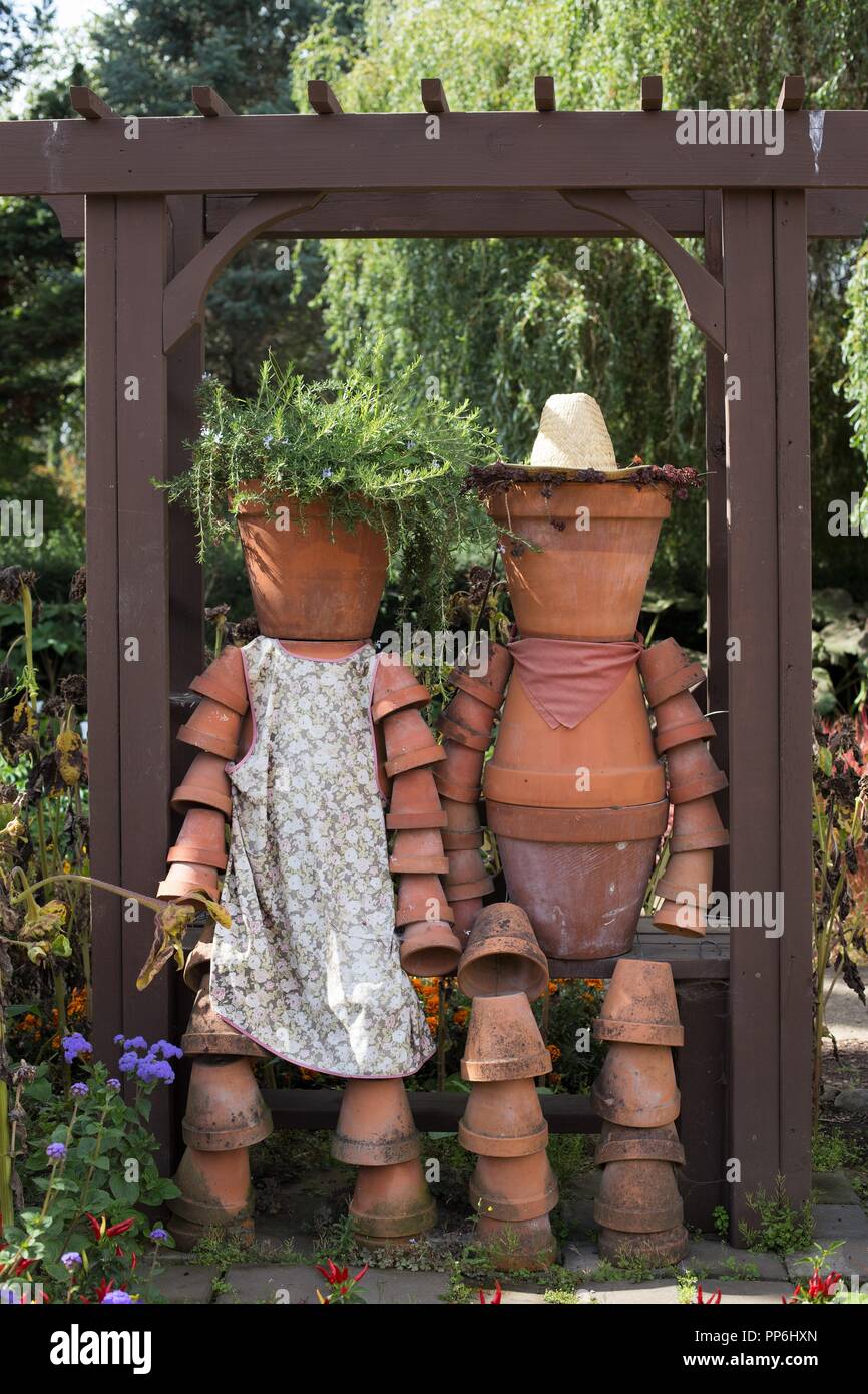 "The Pot Head Family" at the Oregon Garden in Silverton, Oregon, USA ...