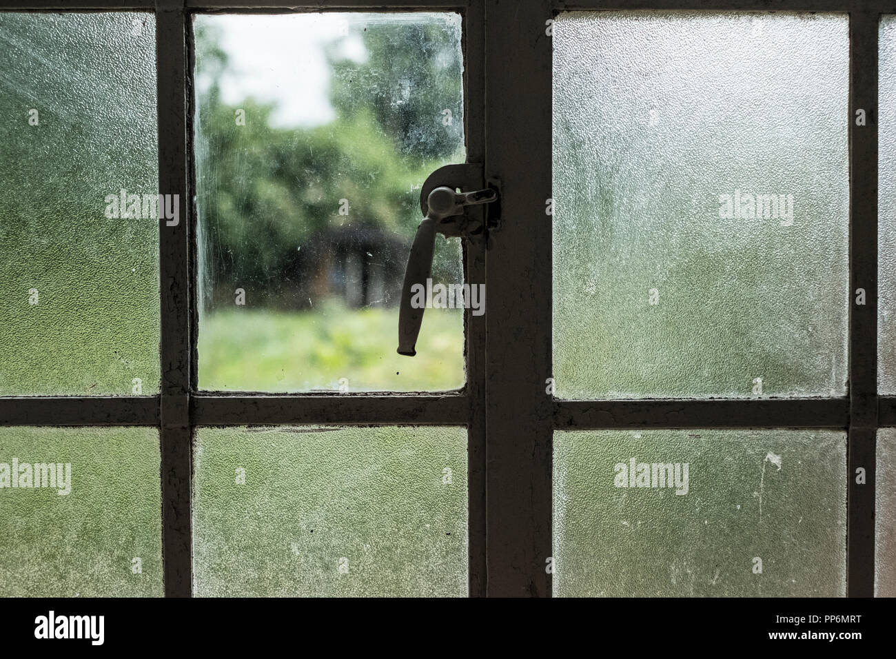 Horizontal pane view hi-res stock photography and images - Alamy