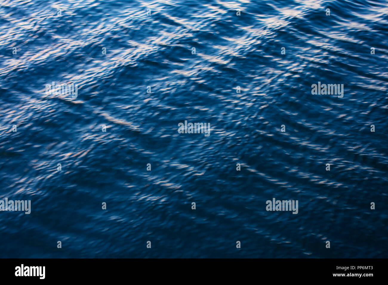 Waves and deep blue water hi-res stock photography and images - Alamy