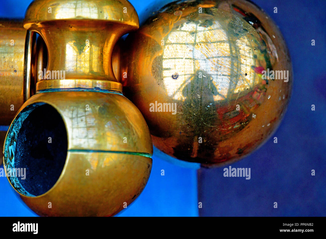 Bedknobs hi-res stock photography and images - Alamy