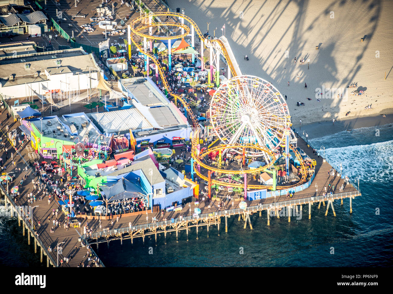 Aerial view amusement park santa hi-res stock photography and images ...