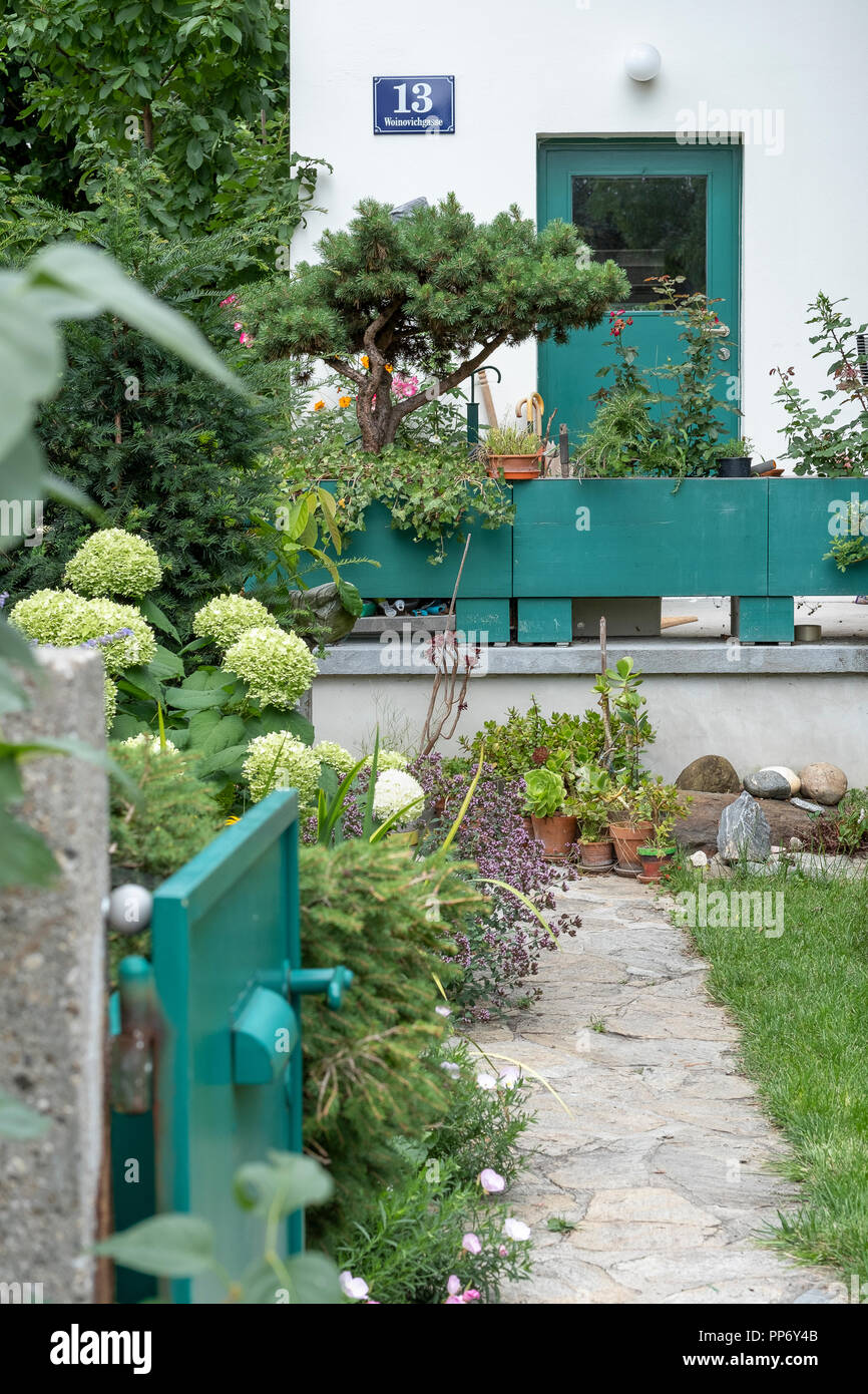 The Werkbundsiedlung in Vienna is a model housing estate in Vienna ...