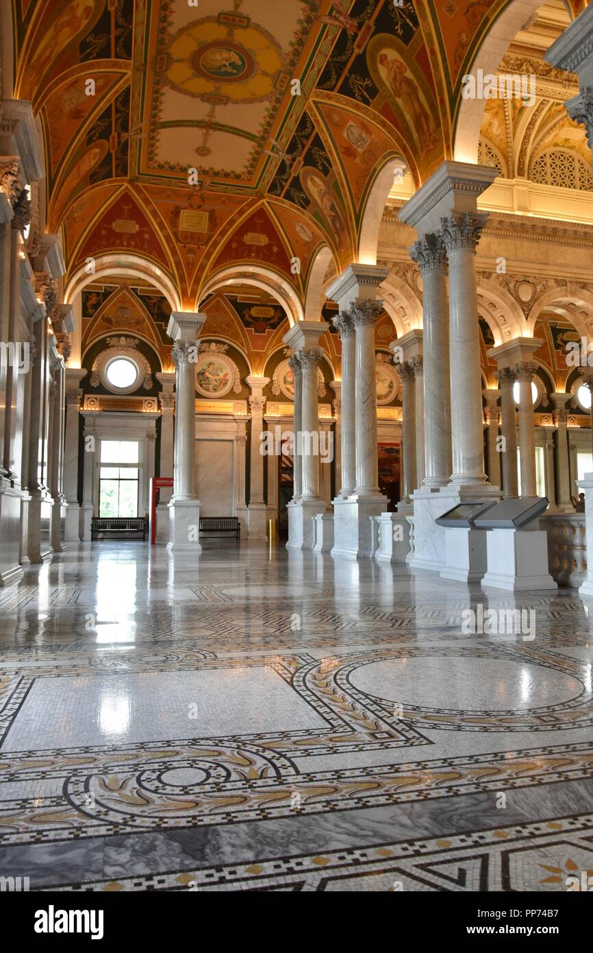 Library of congress dome reading room hi-res stock photography and ...