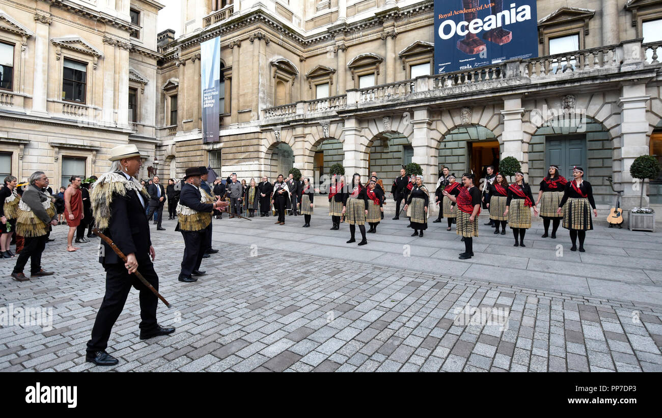 London maori club hi-res stock photography and images - Alamy