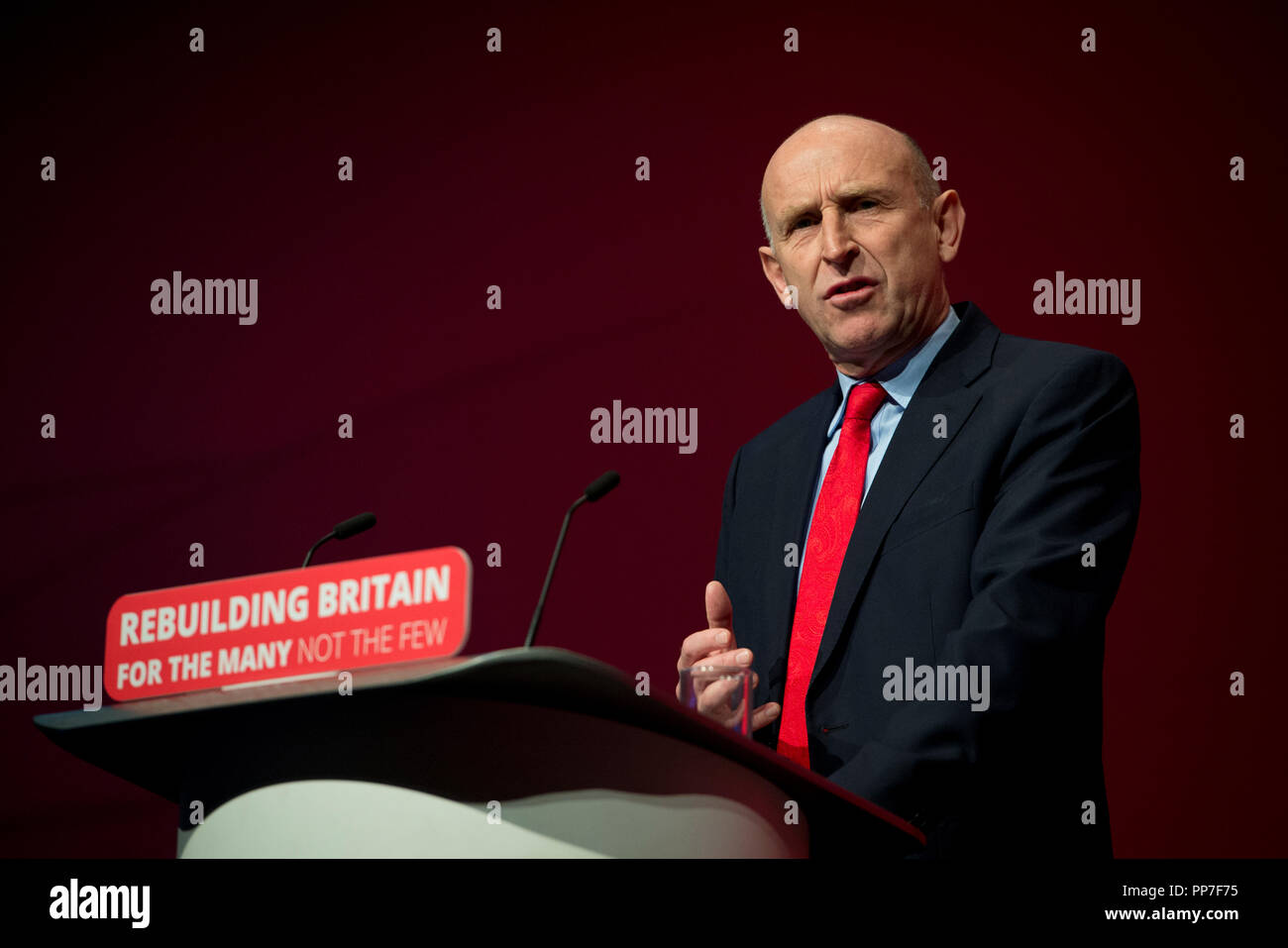 Mp for wentworth and dearne hi-res stock photography and images - Alamy