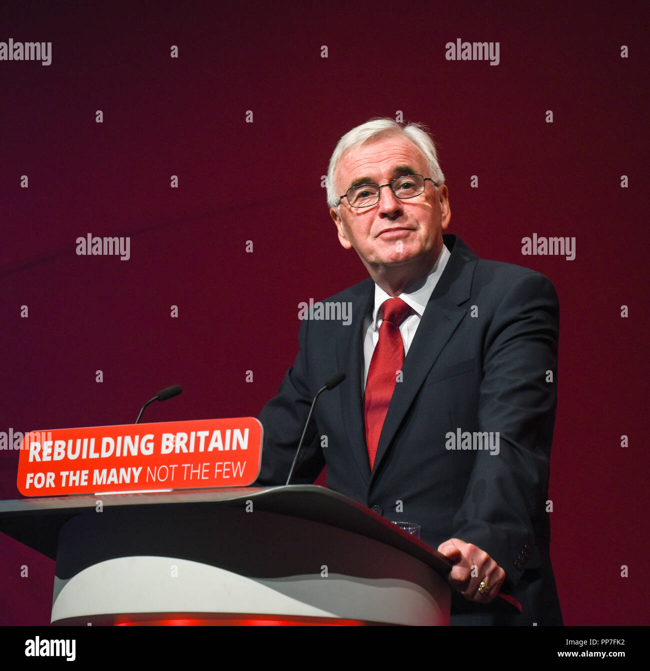 Rousing speech for labour delegates hi-res stock photography and images ...