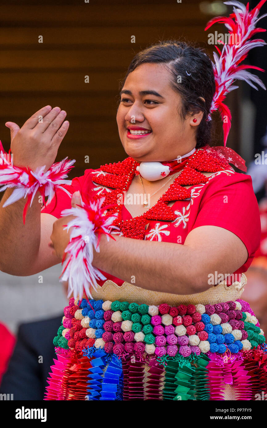 Tongan ceremony hi-res stock photography and images - Alamy