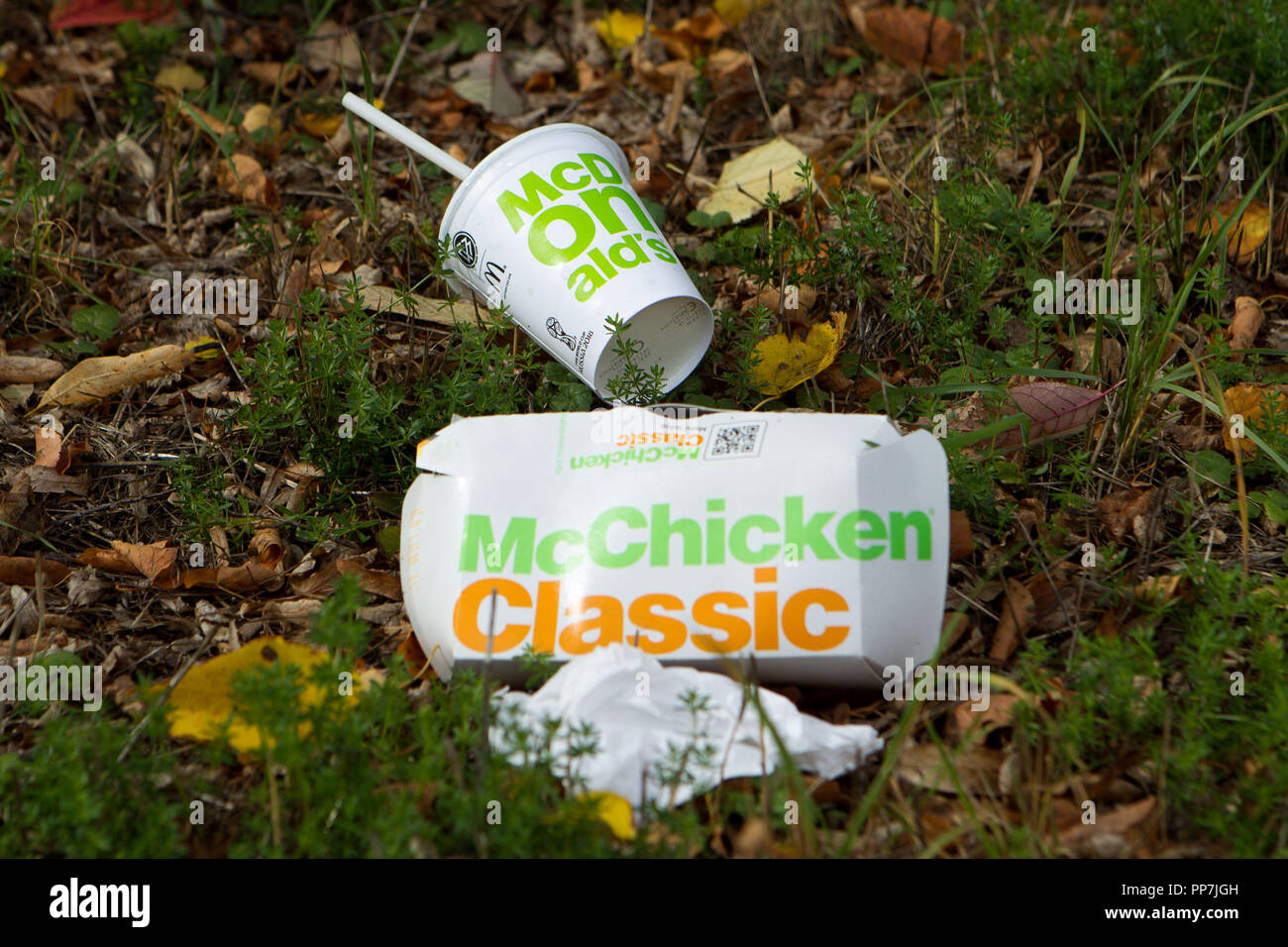 Pirna, Saxony. 24th Sep, 2018. McDonalds has a problem with the waste ...