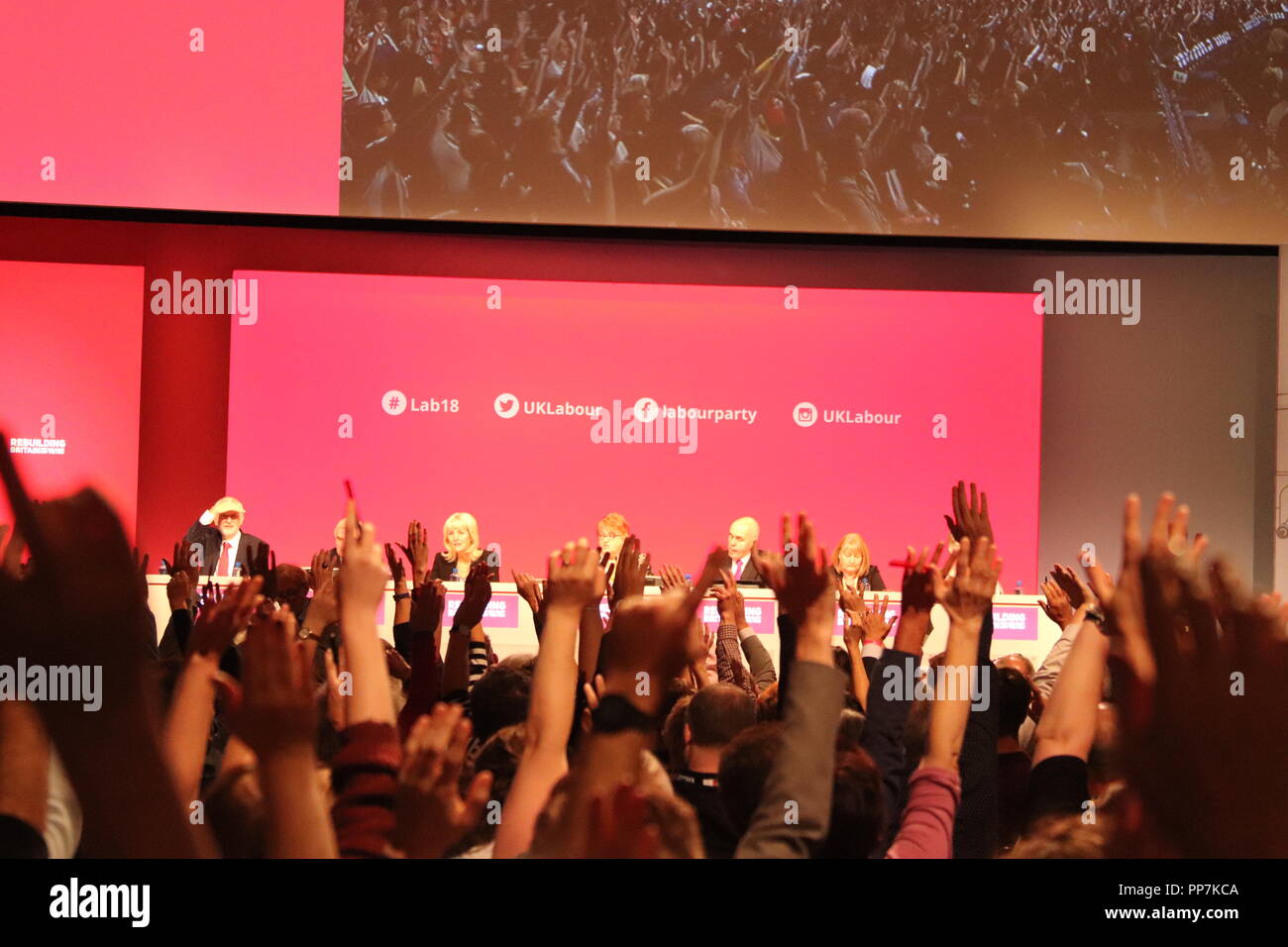 Labour party uk hi-res stock photography and images - Alamy