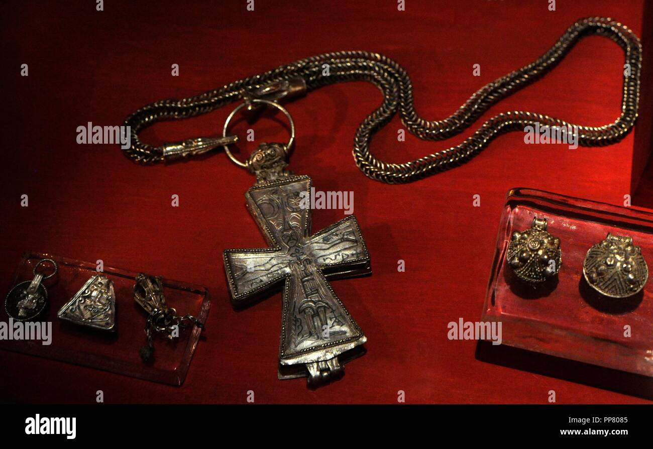 Cross jesus viking hi-res stock photography and images - Alamy