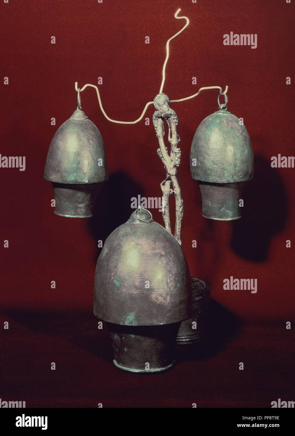 ROMAN ART - SUCTION CUPS - 100 AD - ANTRONIZED Stock Photo - Alamy
