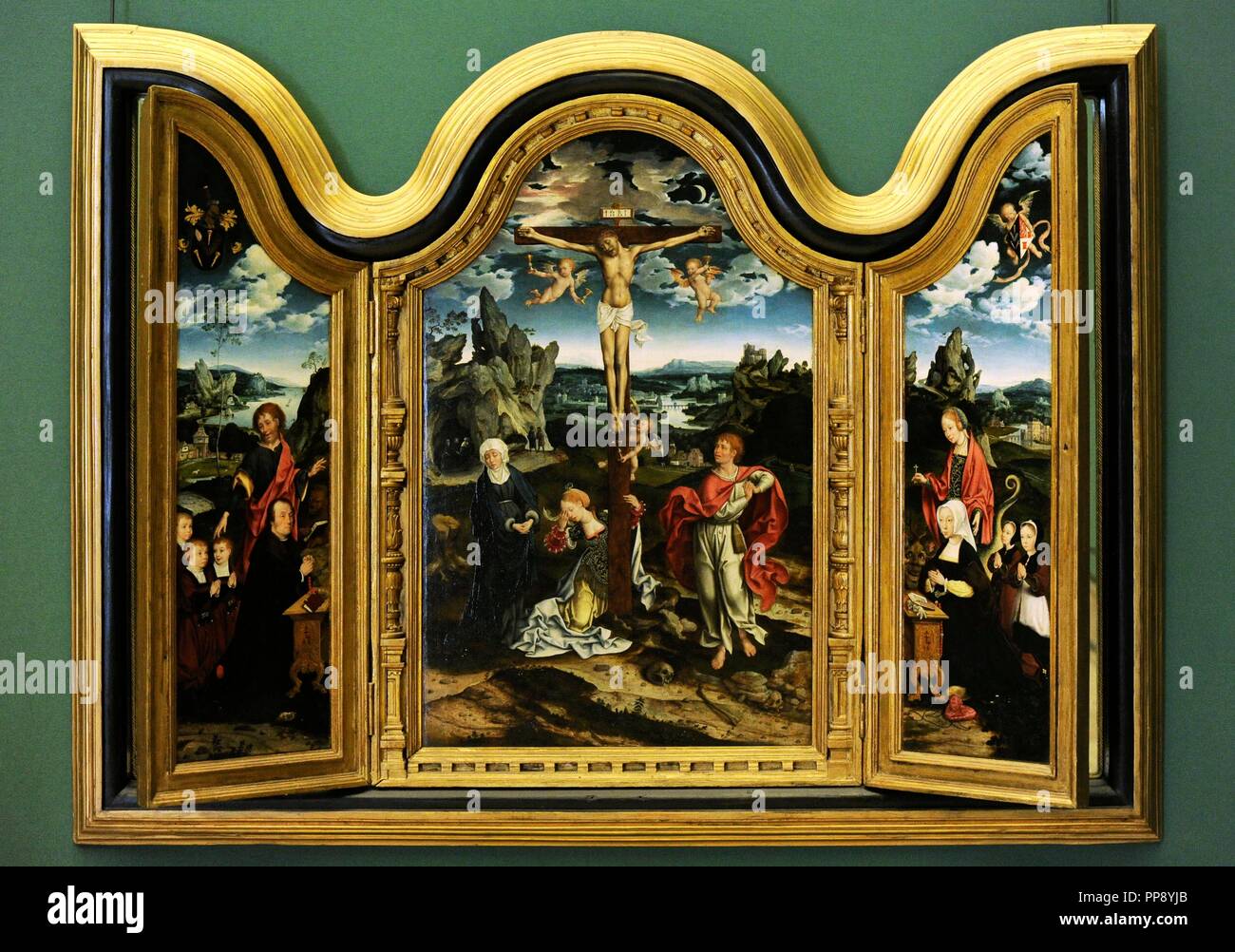 Triptych of the crucifixion hi-res stock photography and images - Alamy