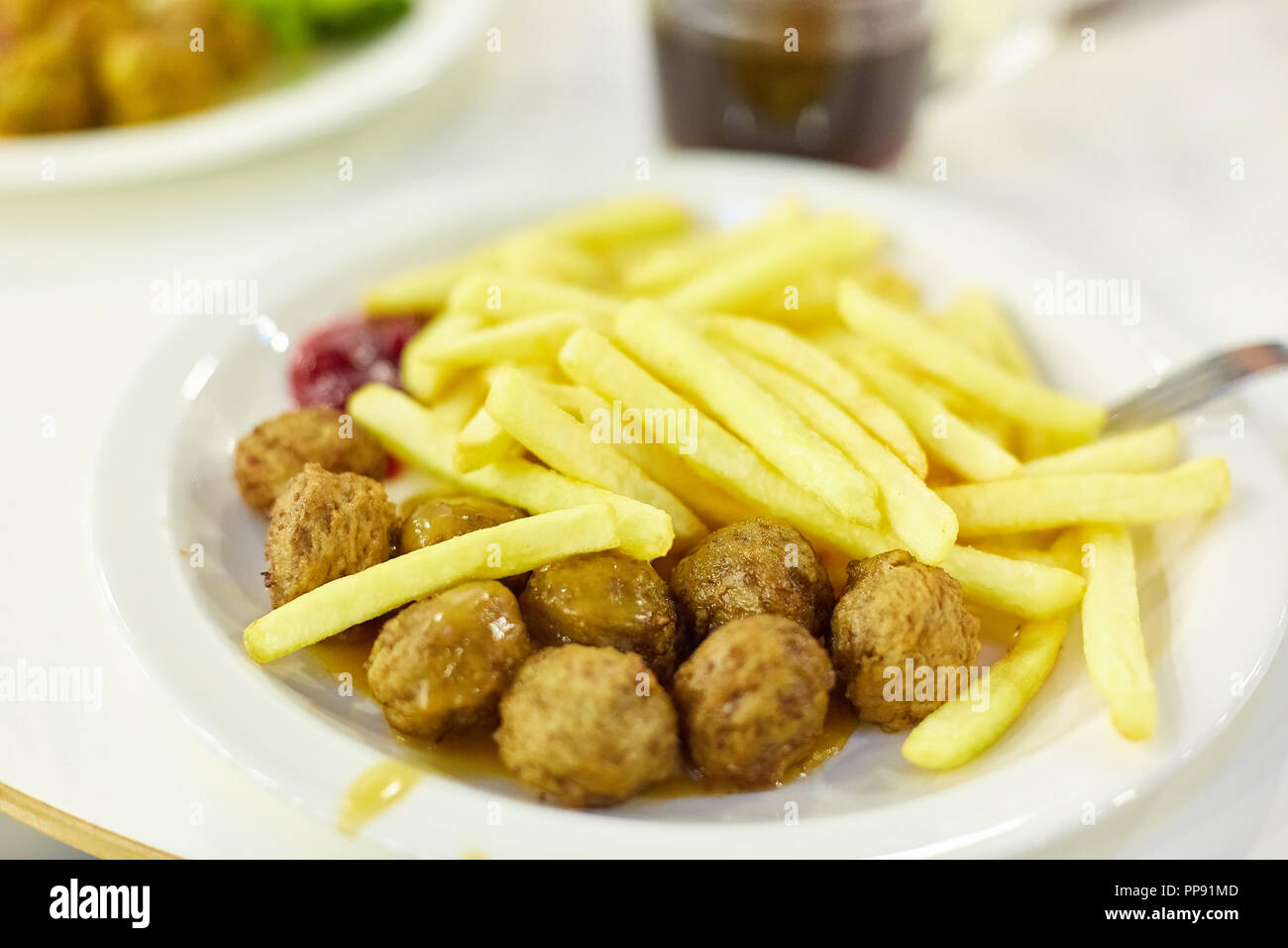 fast food restaurant. fried potatoes, meatballs Stock Photo - Alamy