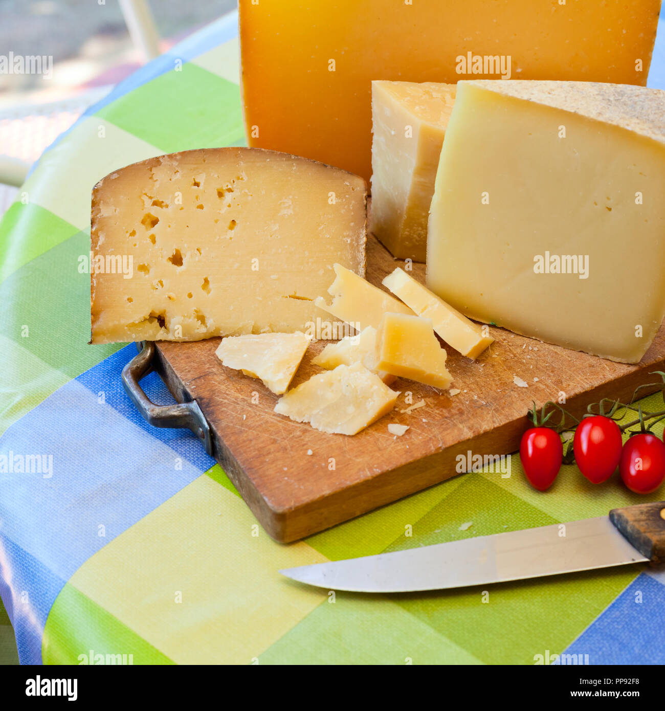 Sardinian cheese hi-res stock photography and images - Alamy