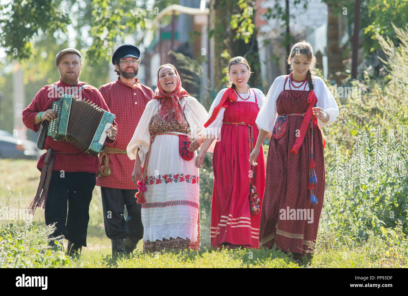 Traditional Russian Clothing For Men And Women
