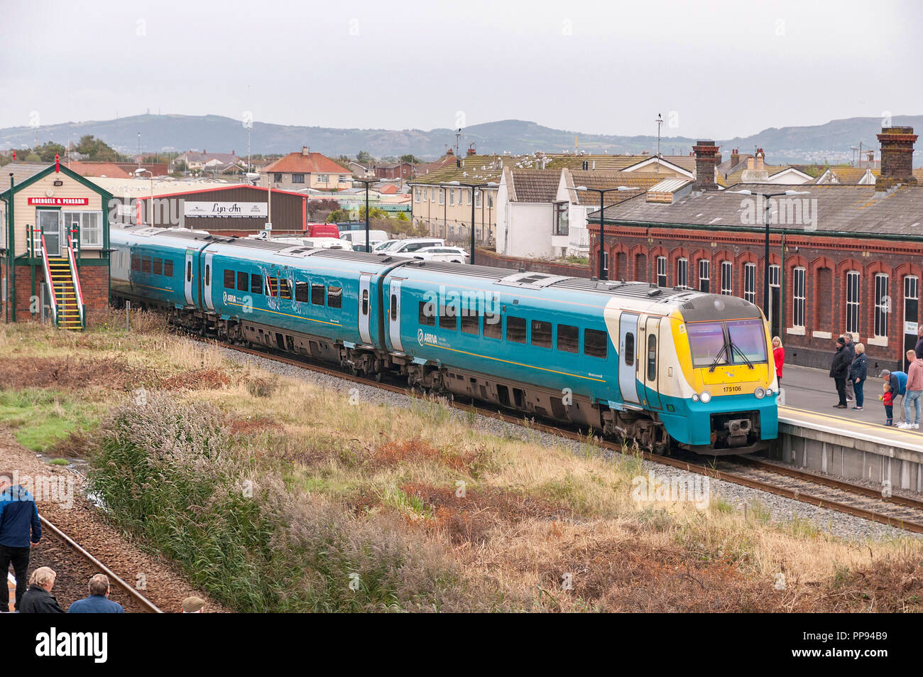 Arrive diesel multiple unit train at Abergele and Pensarn station Stock ...