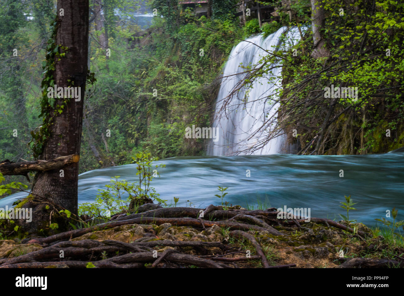 Relaxing river waterfall Stock Photo - Alamy