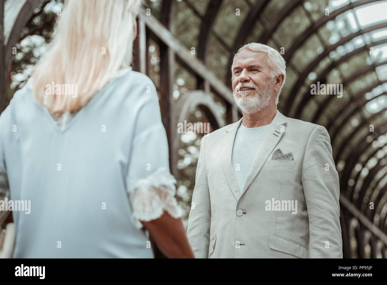 Man standing opposite hi-res stock photography and images - Alamy