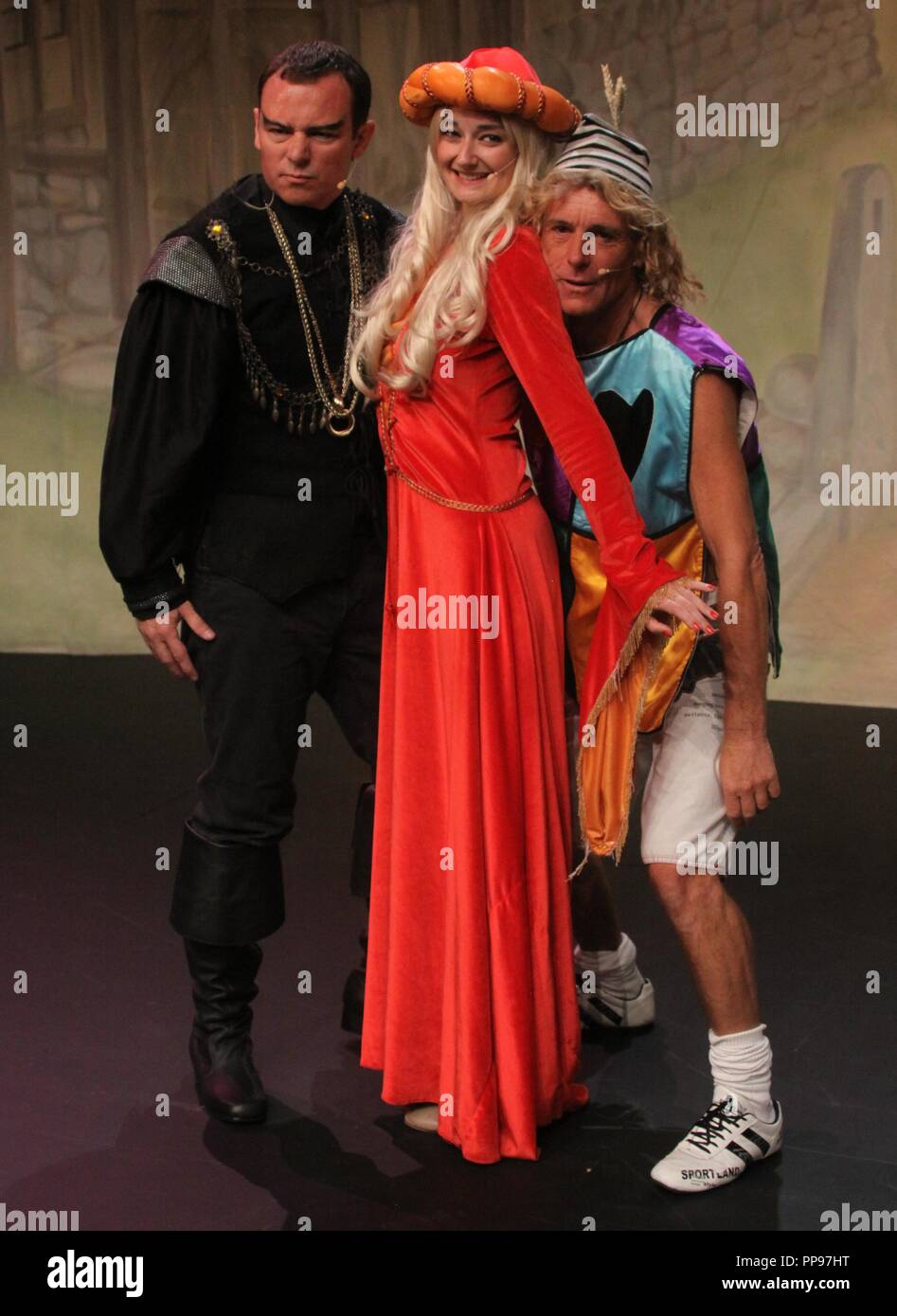 Liverpool,Uk Andrew Lancel, Jonathon Morris attend photocall for panto ...