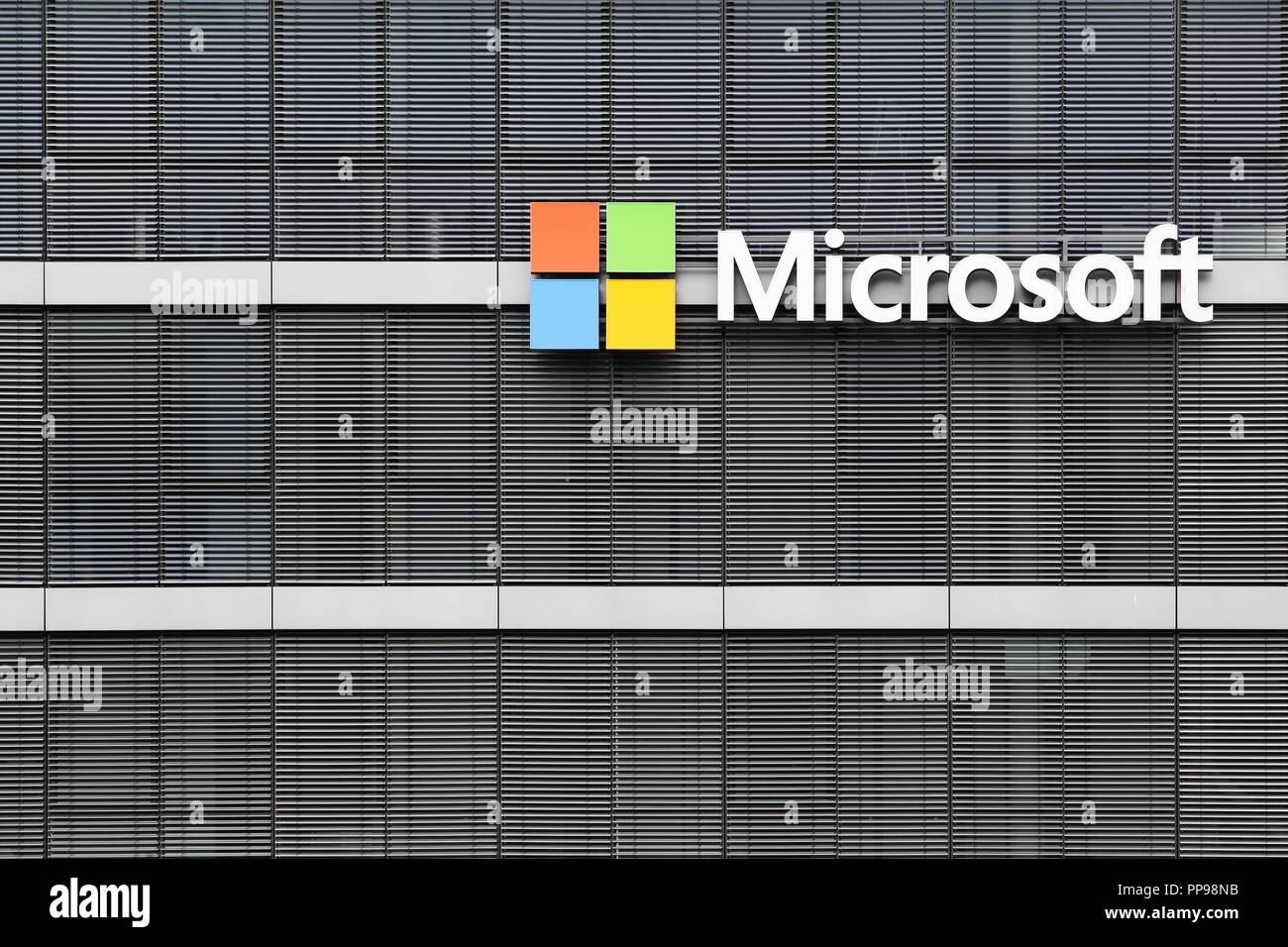 Microsoft office building hi-res stock photography and images - Alamy