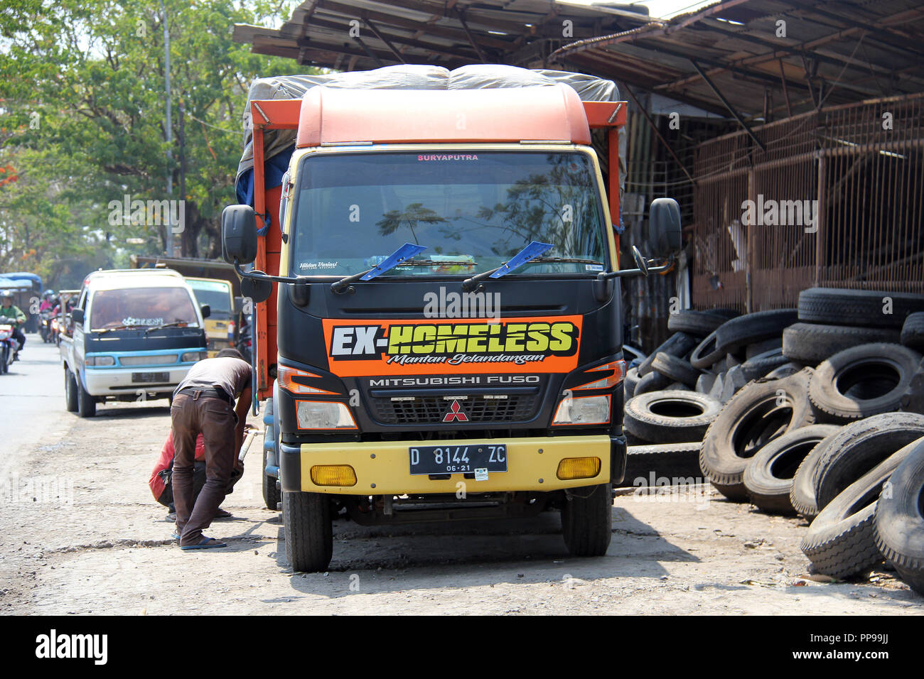 Truck indonesia hi-res stock photography and images - Alamy