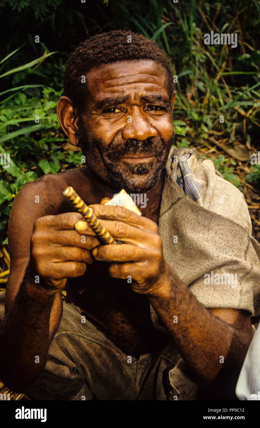 Uganda pygmies hi-res stock photography and images - Alamy