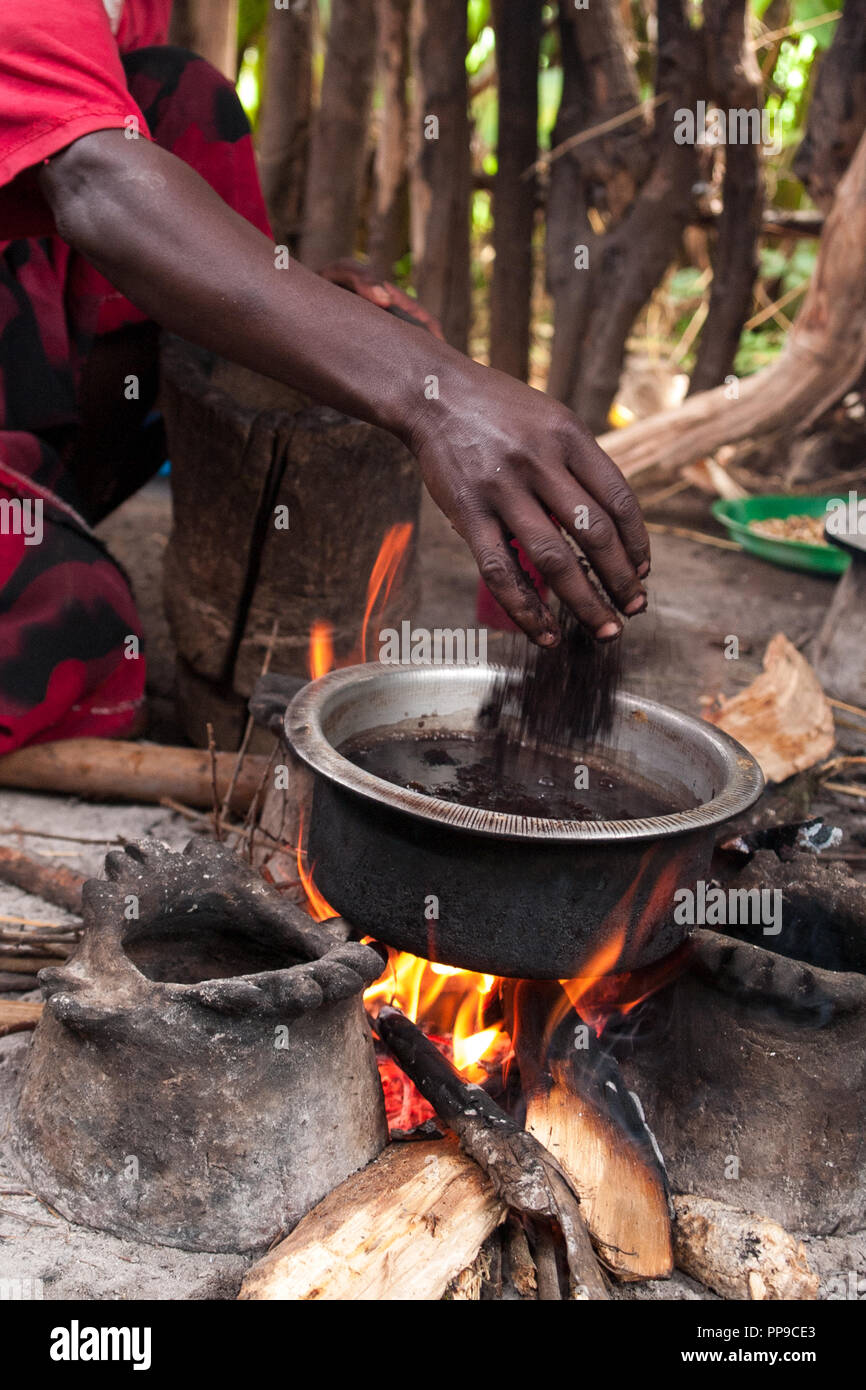 Ethiopia coffee ceremony hi-res stock photography and images - Alamy