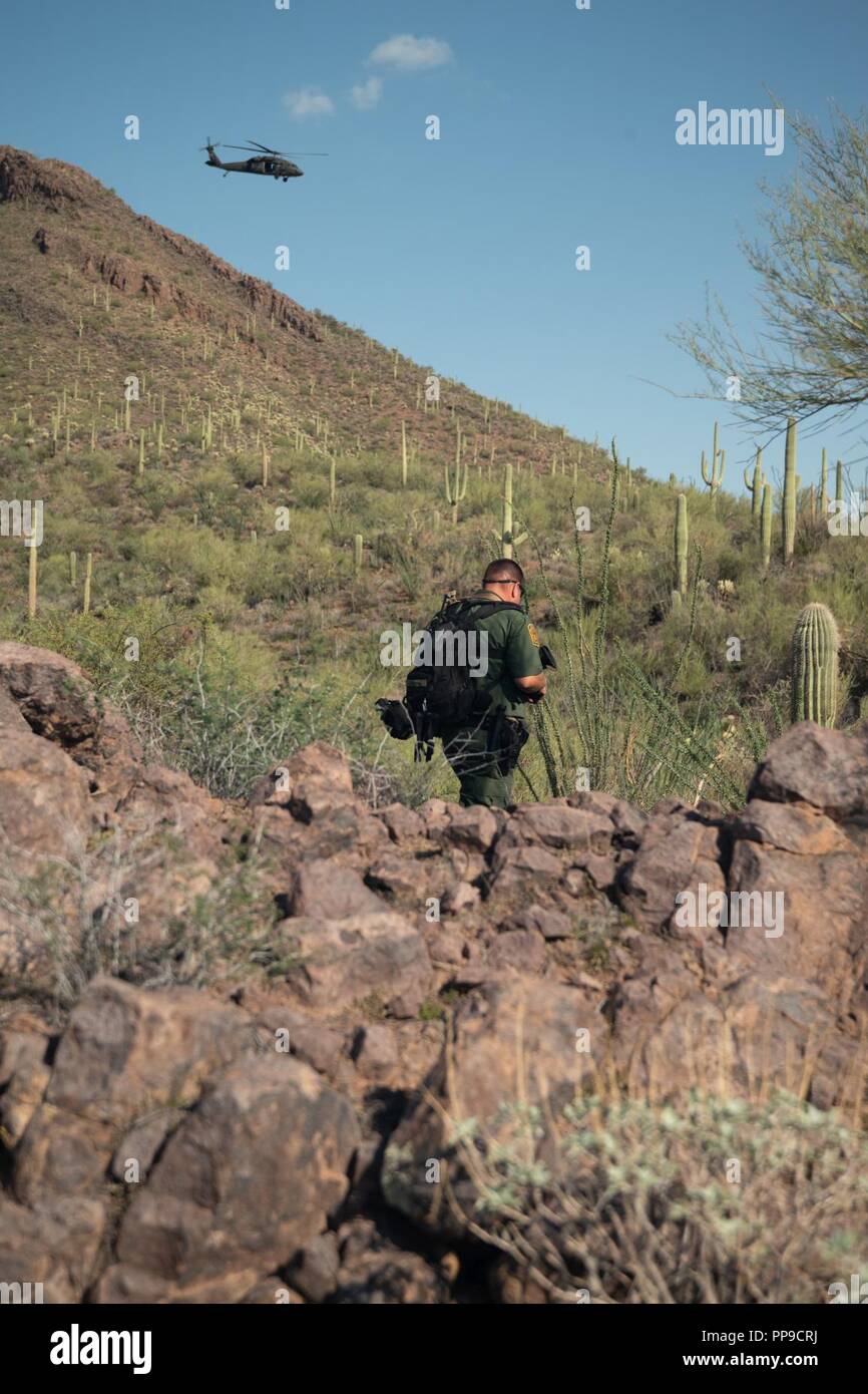 Blackhawk helicopter border patrol hi-res stock photography and images ...