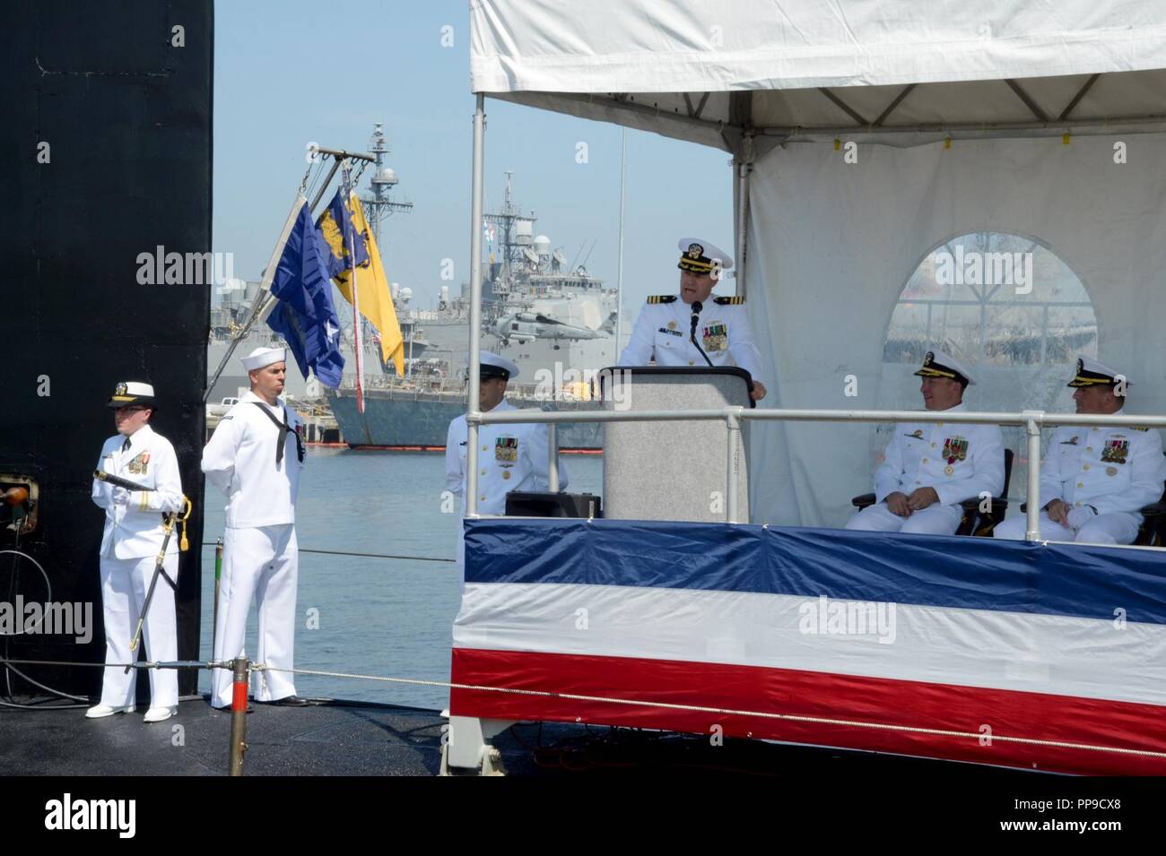 NORFOLK, Va. (Aug. 15, 2018) Cmdr. William Wiley, the incoming ...