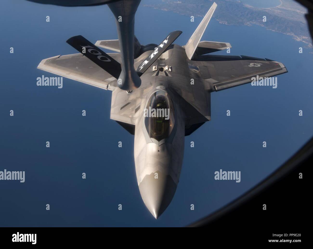 A U.S. Air Force F-22 Raptor from the 95th Fighter Squadron, 325th ...