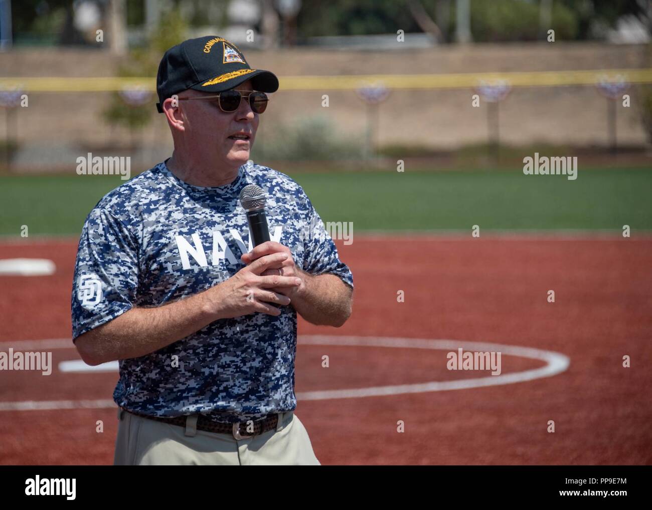 DIEGO (16AUG2018) - Vice Adm. DeWolfe Miller, Commander, Naval Air ...