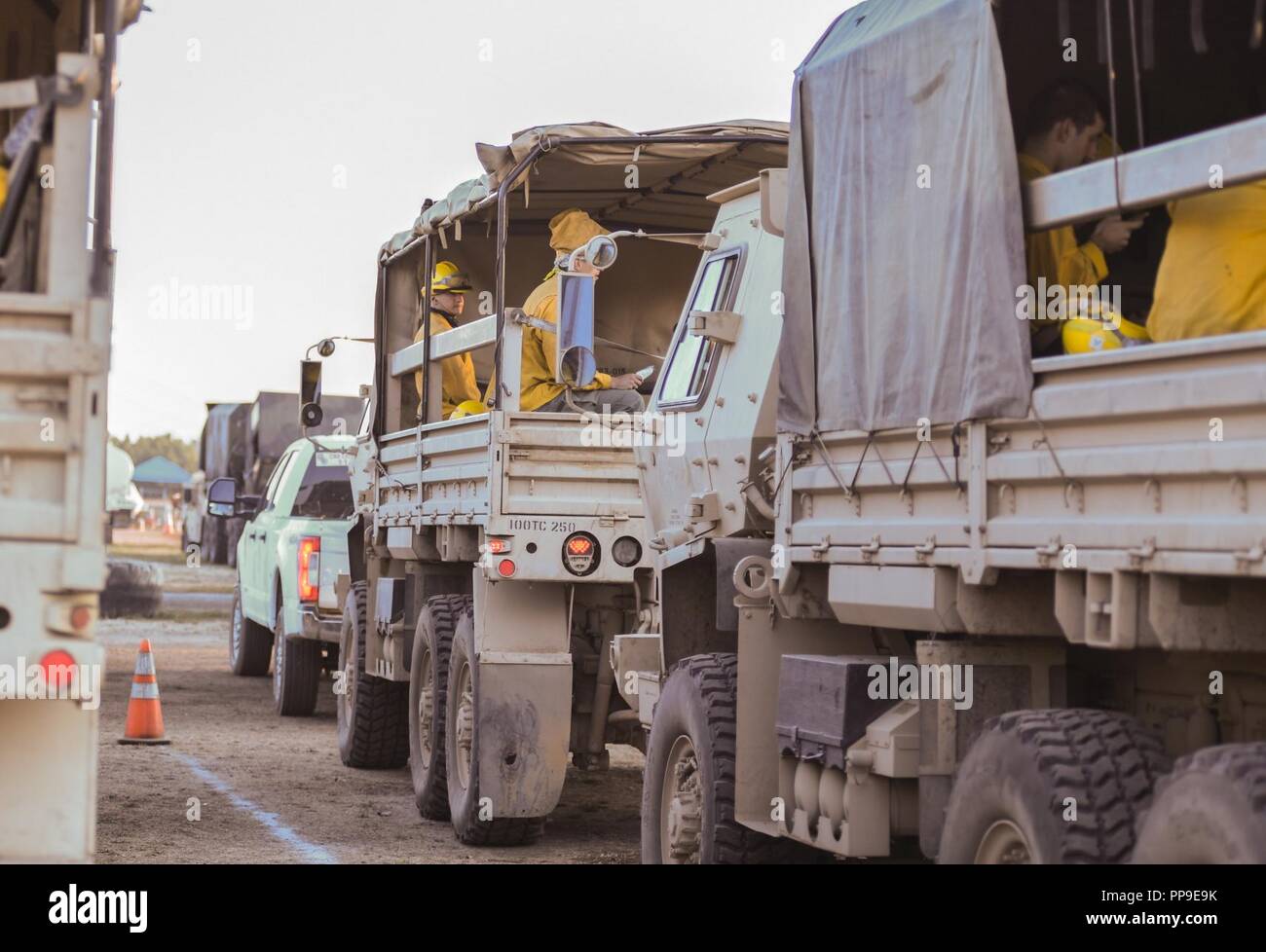 Members of Task Force 144, from the California National Guard, ship out ...