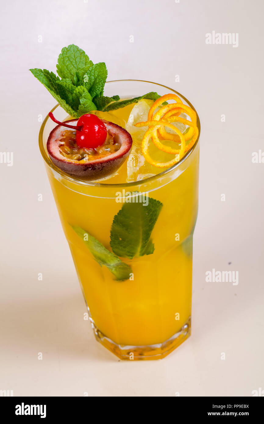 Hawaii cocktail bar drink Stock Photo - Alamy