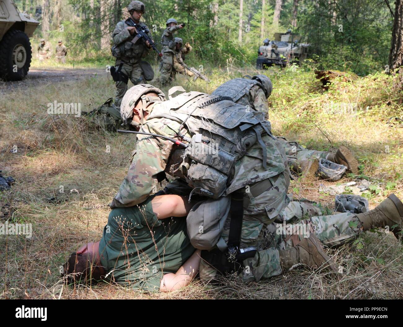 Soldiers from 170th Military Police Company, 504th Military Police ...