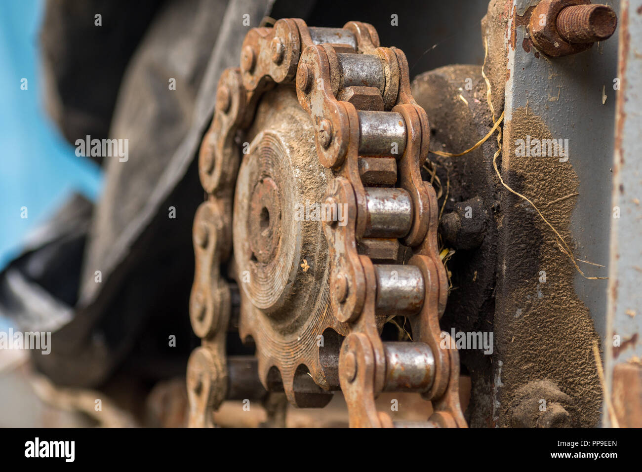 extreme close up of old rusty chain on cogwheel Stock Photo - Alamy
