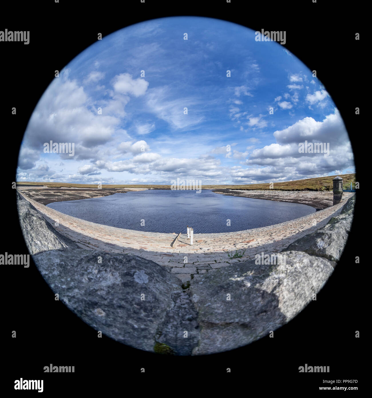 Dove stone reservoir sailing hi-res stock photography and images - Alamy